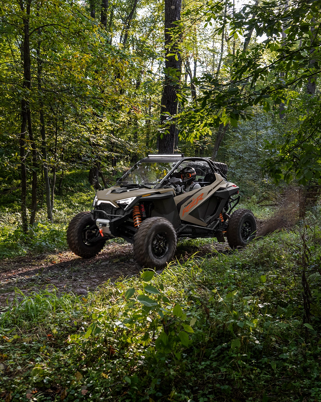 Can-Am Maverick vs Polaris RZR : qui domine le buggy sport ? | Blog ...